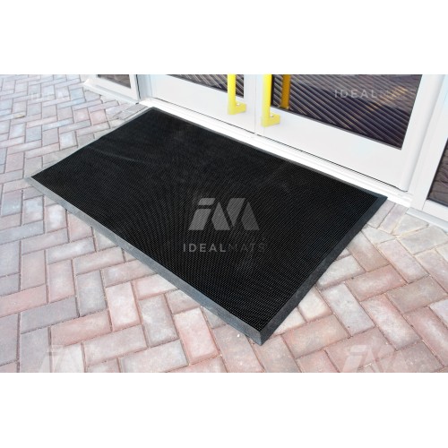 Brush Tip Outdoor Mat | Ideal Mats